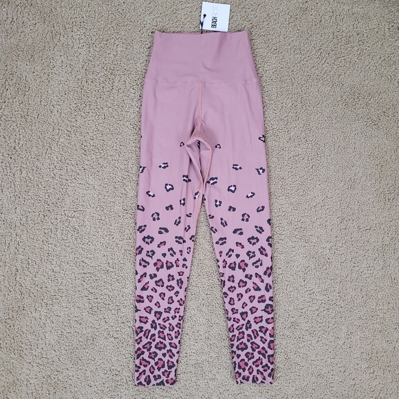 Beach Riot | Pants & Jumpsuits | Beachriot Sport Lexi Leopard Legging ...